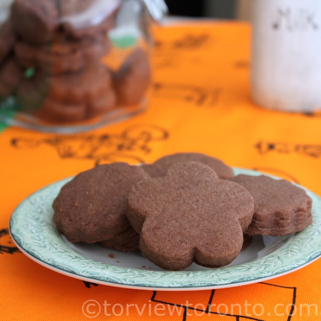 Torviewtoronto: Brownie Cookies Made with Rodelle Gourmet Dutch ...