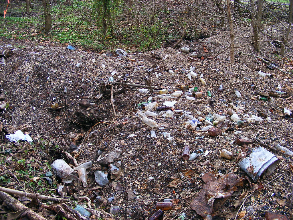 2.3: 'Digging Up Old Things' is not Archaeology