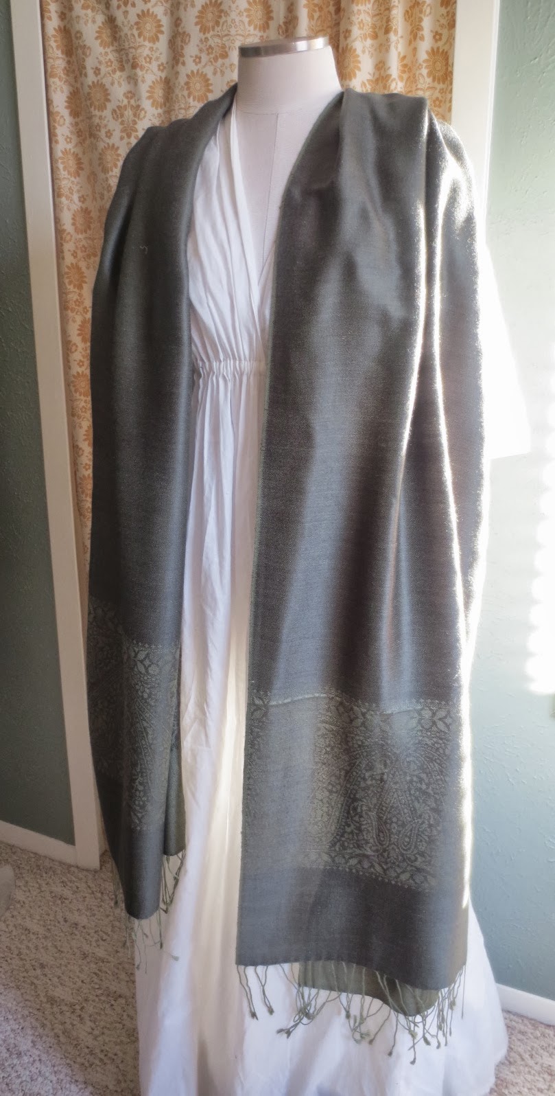 Festive Attyre: Regency shawl hacks