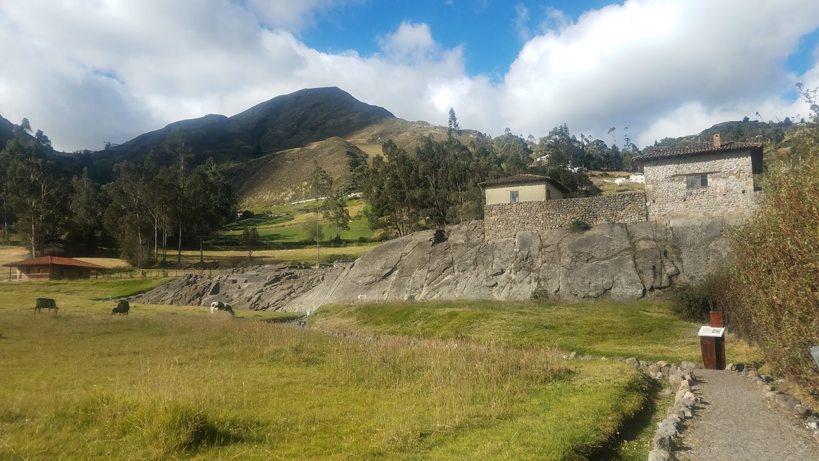 Complejo arqueológico de Coyoctor / Baños del Inca