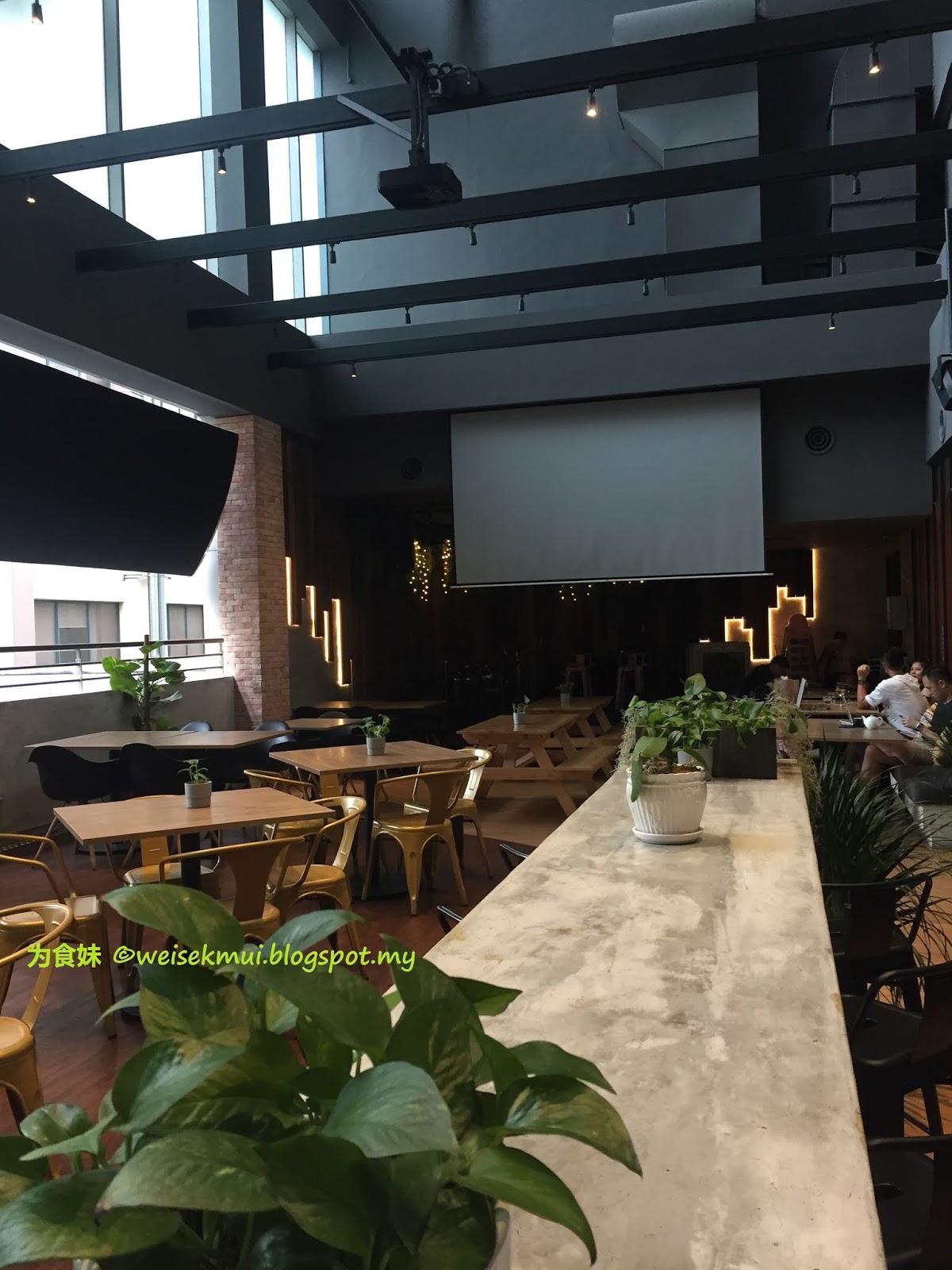 WeiSekMui: Snitch By The Thieves @ Mid Valley The Gardens, KL