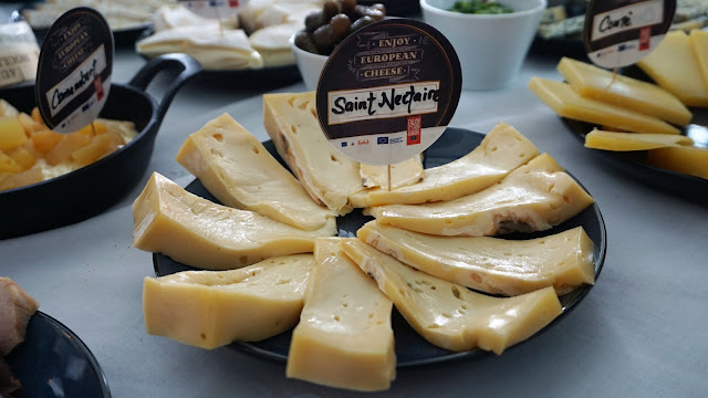 Melting Good : A European cheese Raclette | Malaysian Foodie