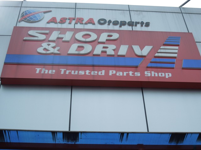 SHOP AND DRIVE BSD SERPONG