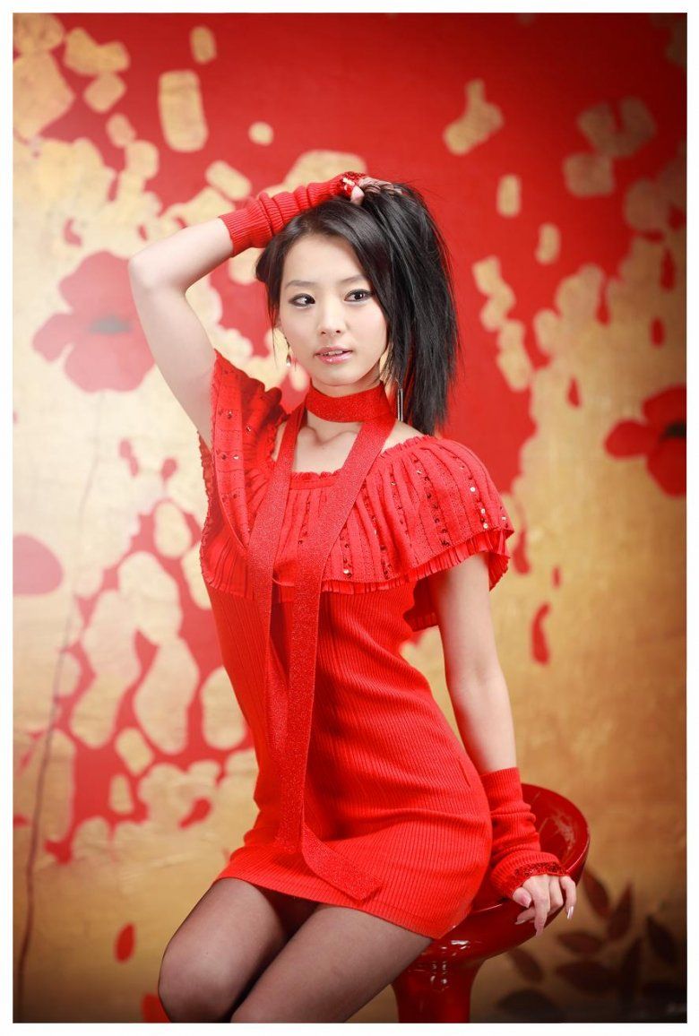 Seo You Jin Korean Sexy Model Hot Red Mini Robe ~ Big Photos Archive