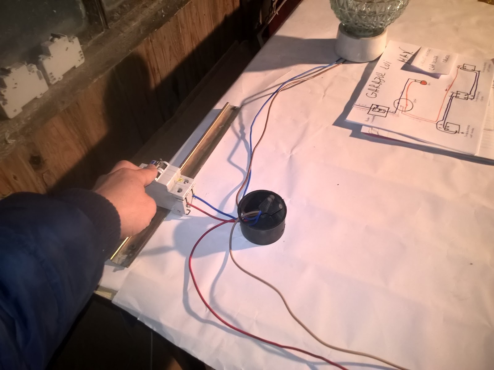 Electricitate generala: Cap scara cruce (schema circuit electric)