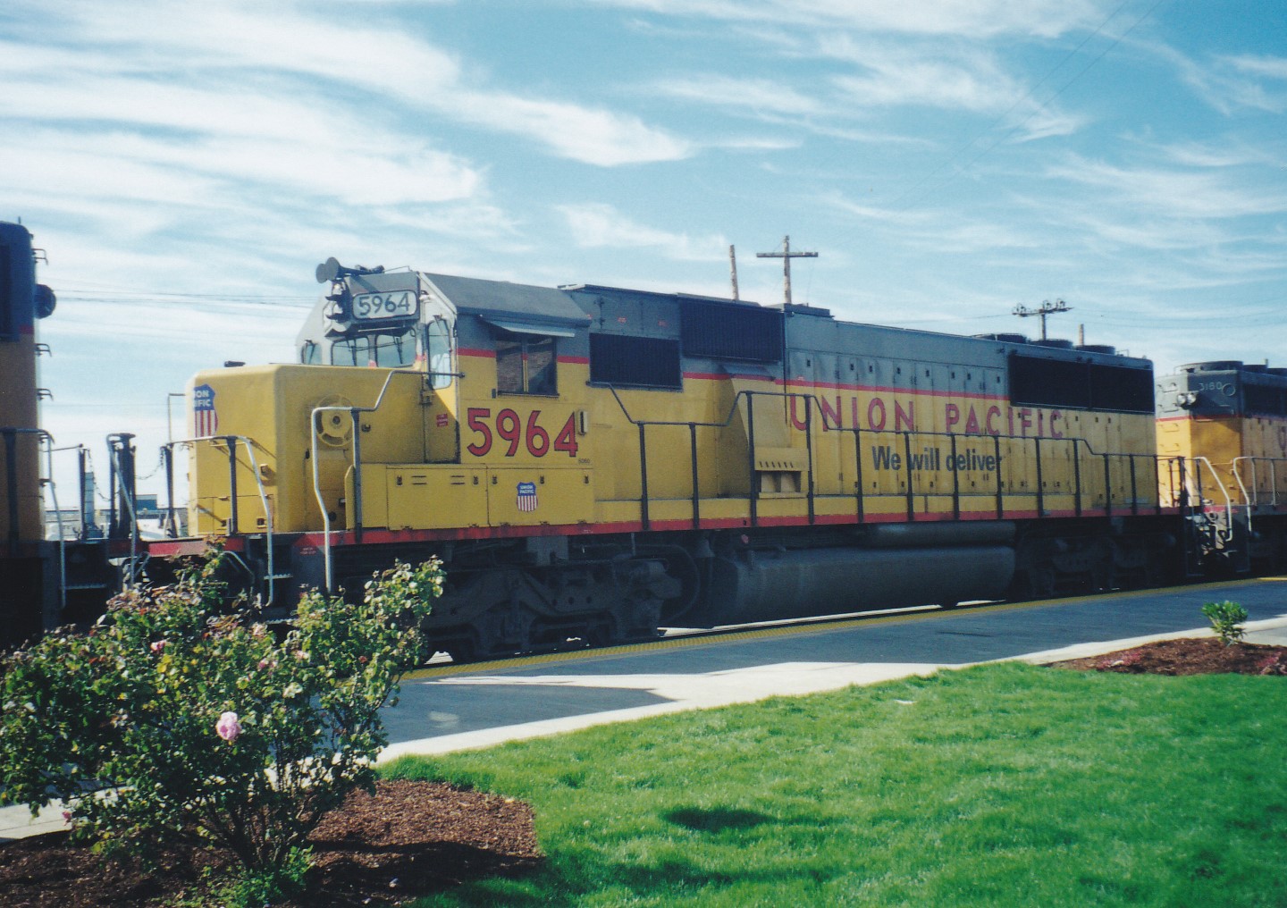 TrainPages: Trains in Vancouver on July 23, 1999