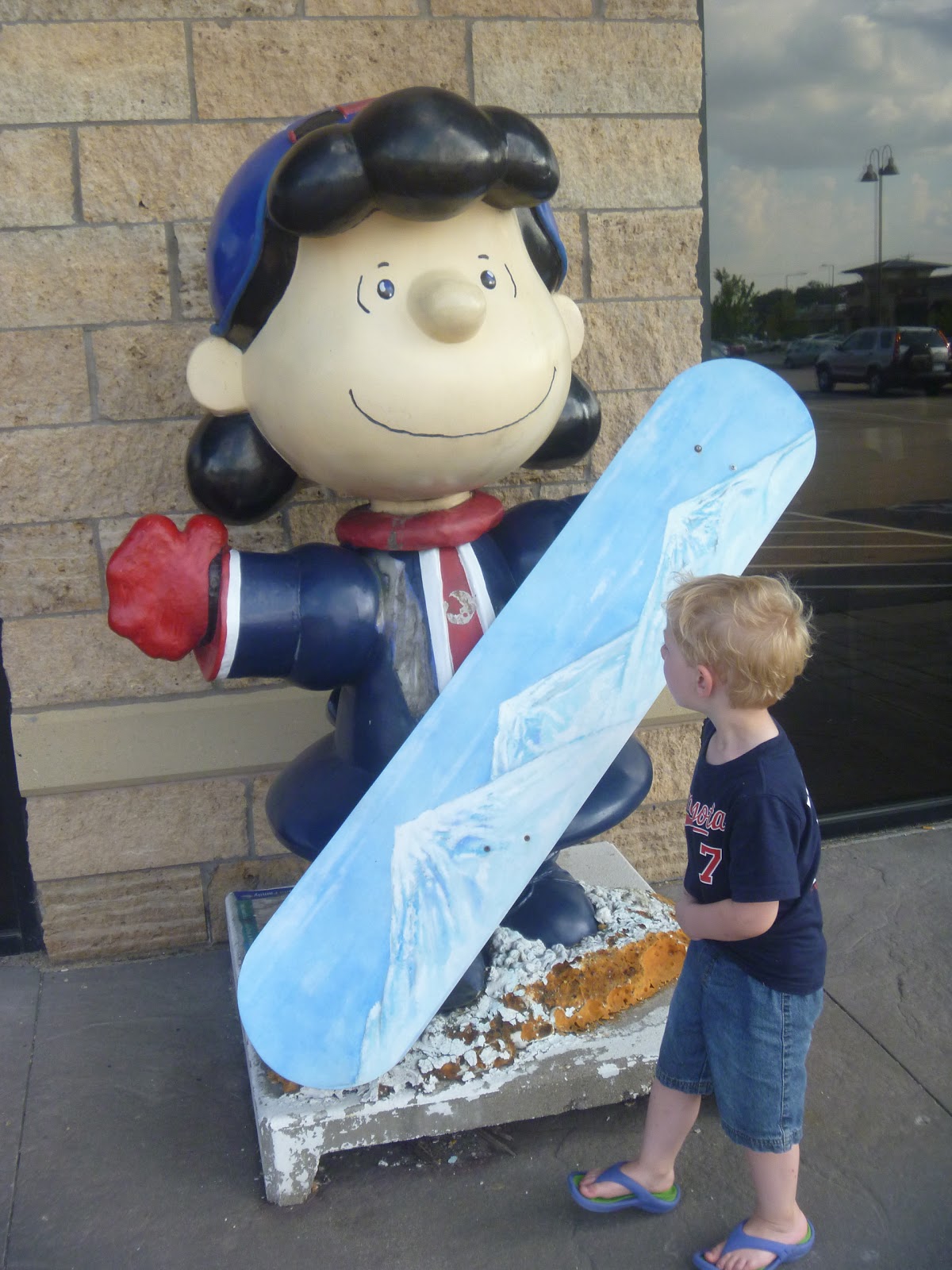 Peter's Puppets: Peanuts Statues in the Twin Cities