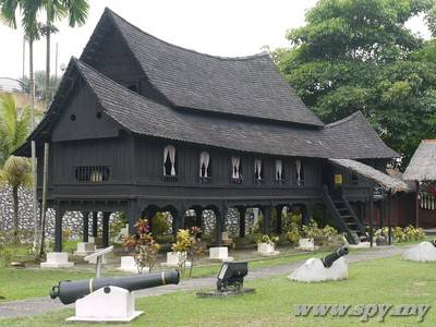 : Discovers the Uniqueness of Negeri Sembilan : Architectures of the ...