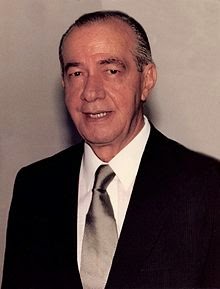 BLOG DO REYNIVALDO BRITO: HOMENAGEM JUSTA A DR JORGE CALMON