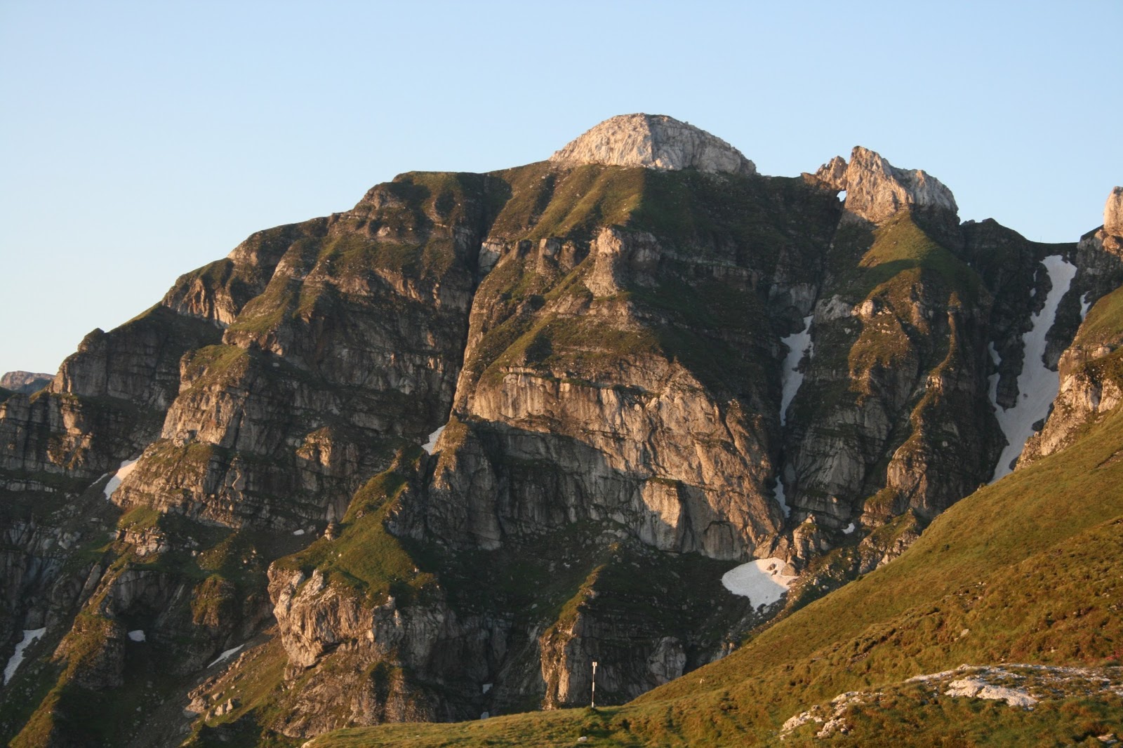 De prin muntii nostri: Bucegi: Vf Omu - Braul Acelor - Acul Mare ...