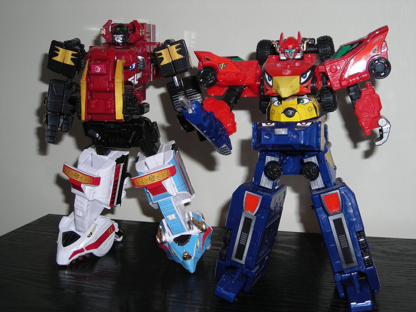 My Shiny Toy Robots: Toybox REVIEW: Engine Sentai Go-Onger mini-pla ...