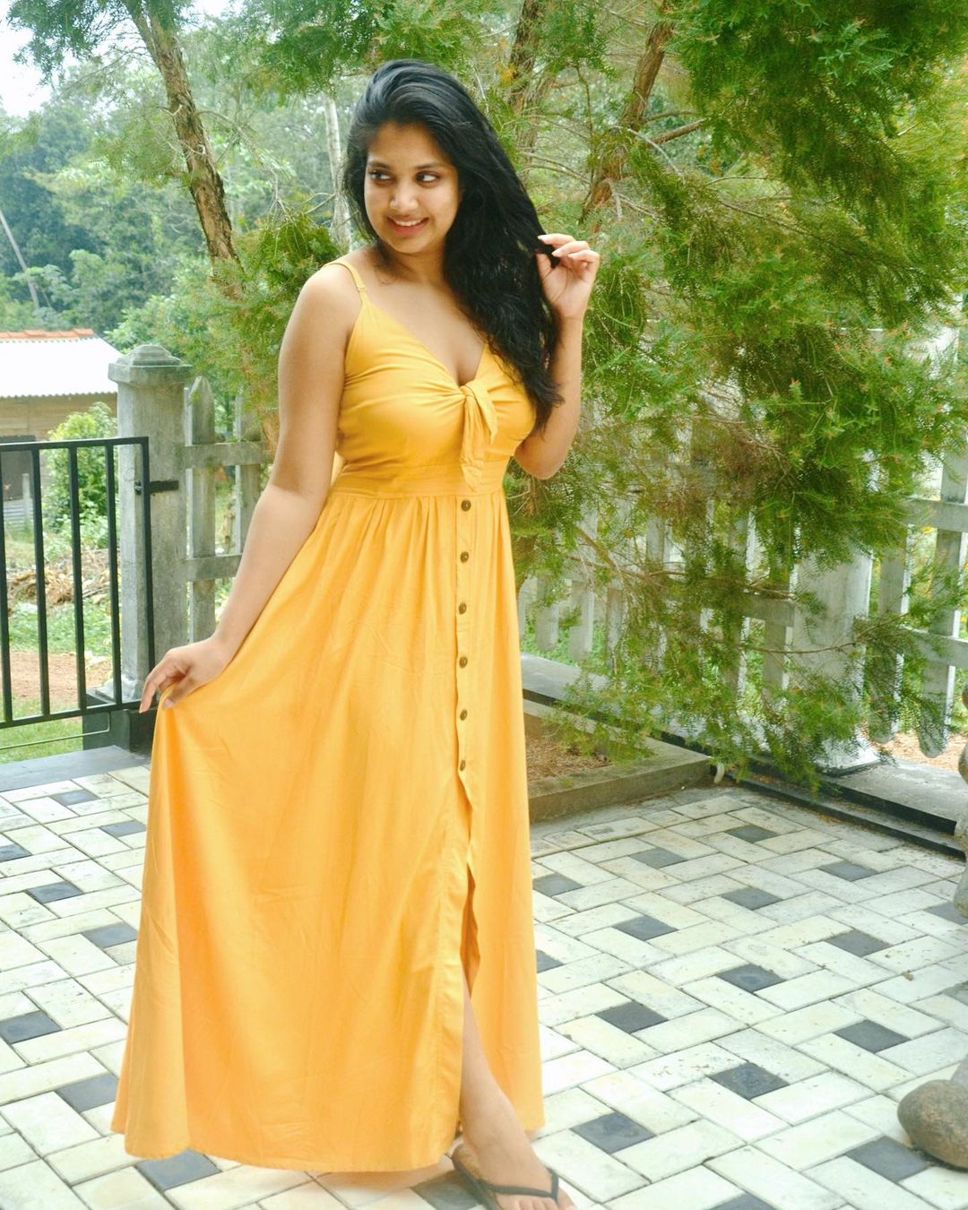 සෙනාලි ෆොන්සේකා 1 | ElaKiri