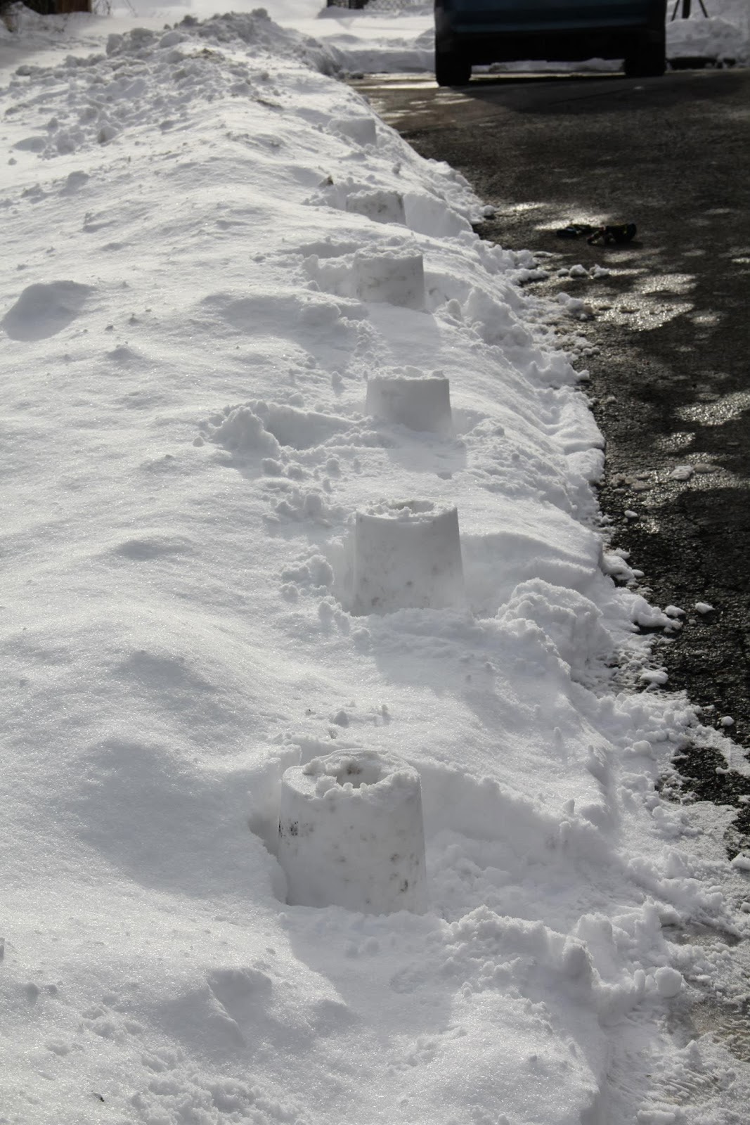 ...Just Visiting...: The Fine Art of Snow Luminaries