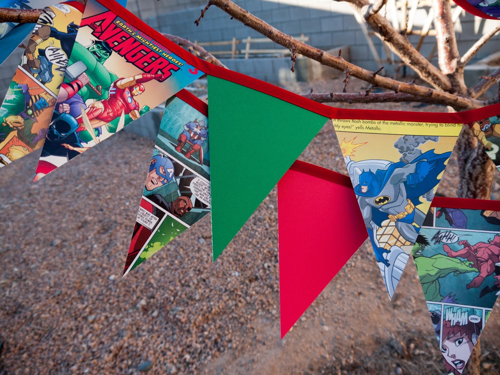 Caitlin's Creations: Comic Book Bunting