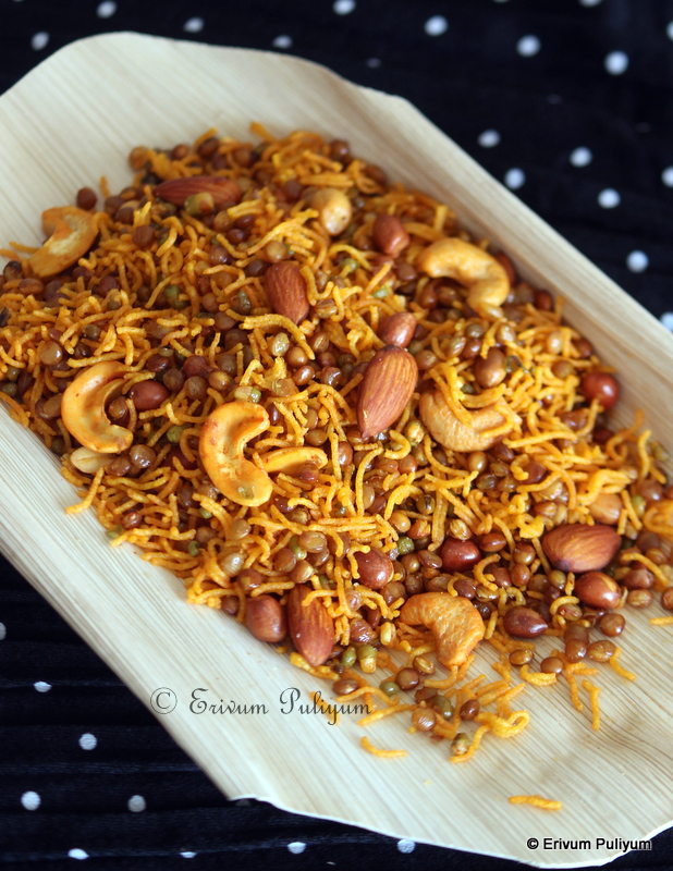 Erivum Puliyum: Bombay Mixture (Kerala Style Mutta Mixture) | Dal Moth ...