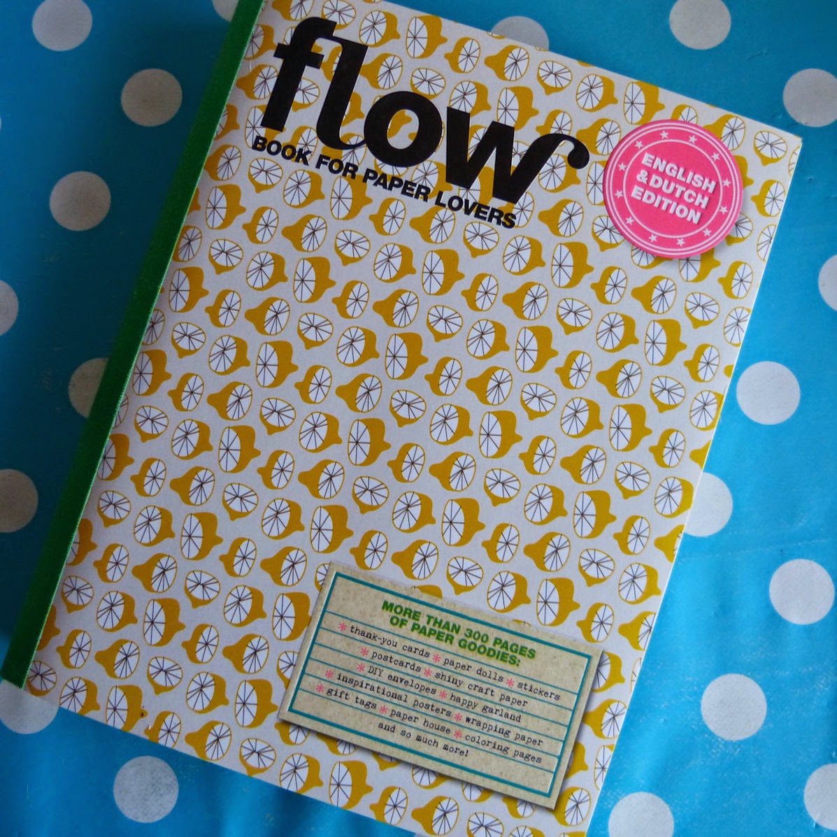 Caatje's Artsy Stuff: Birthday giveaway - The Flow Book for Paper Lovers!
