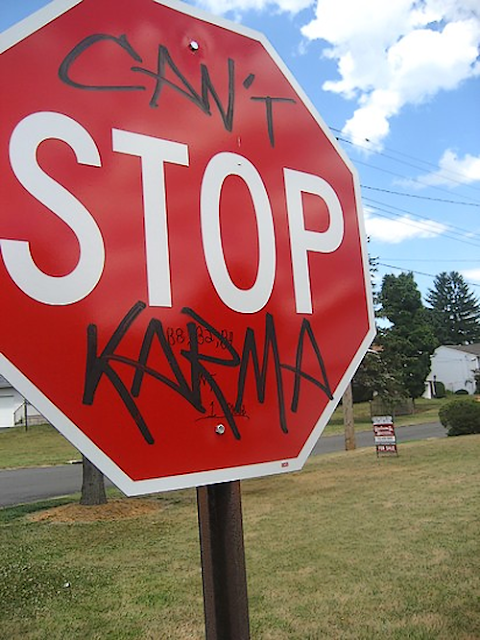 20 Funny hacked stop signs | Funny Signs