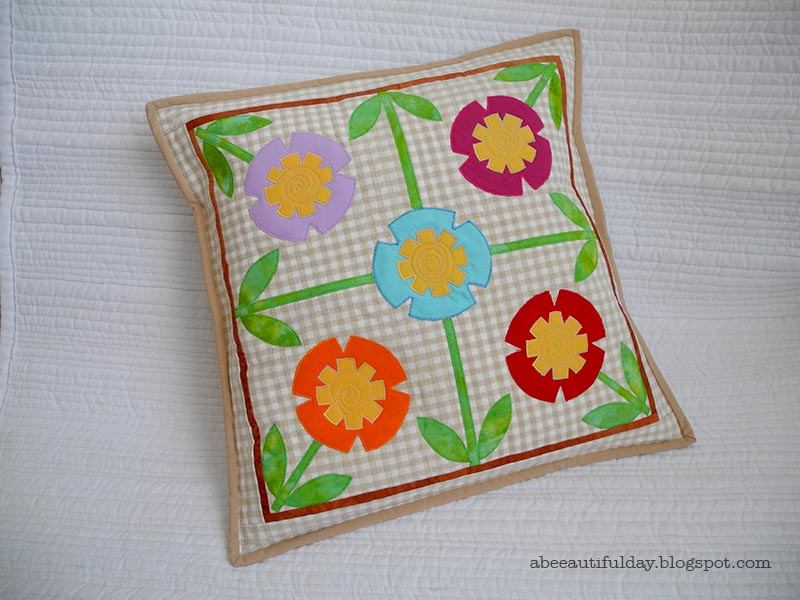A Beautiful Day : Something new to sew - Quilted Pillow Cover pattern ...