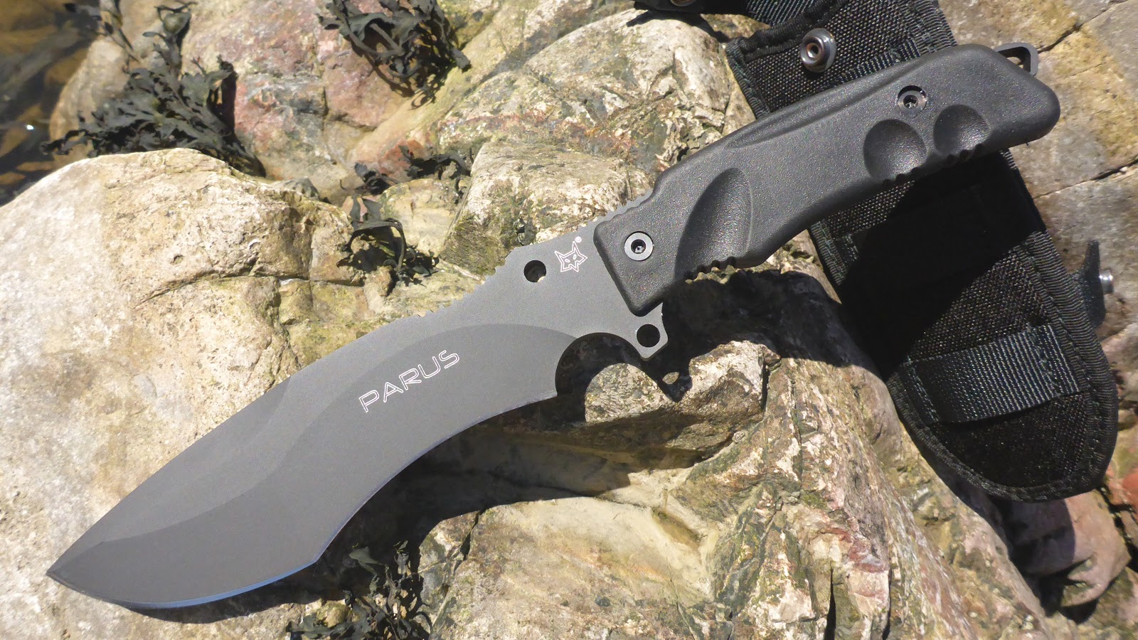 Hardcore Knives and tools for Wilderness Camping