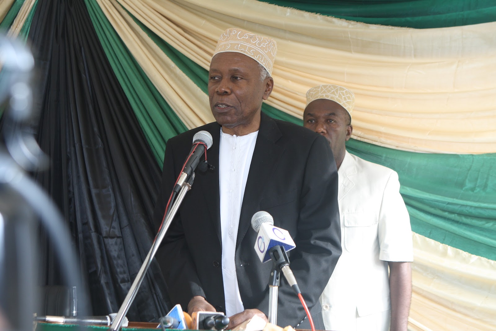 STRAIKA: SHEIKH NURDIN KISHKI ALAANI TABIA YA KUSHEREHEKEA IDDI KWA ...