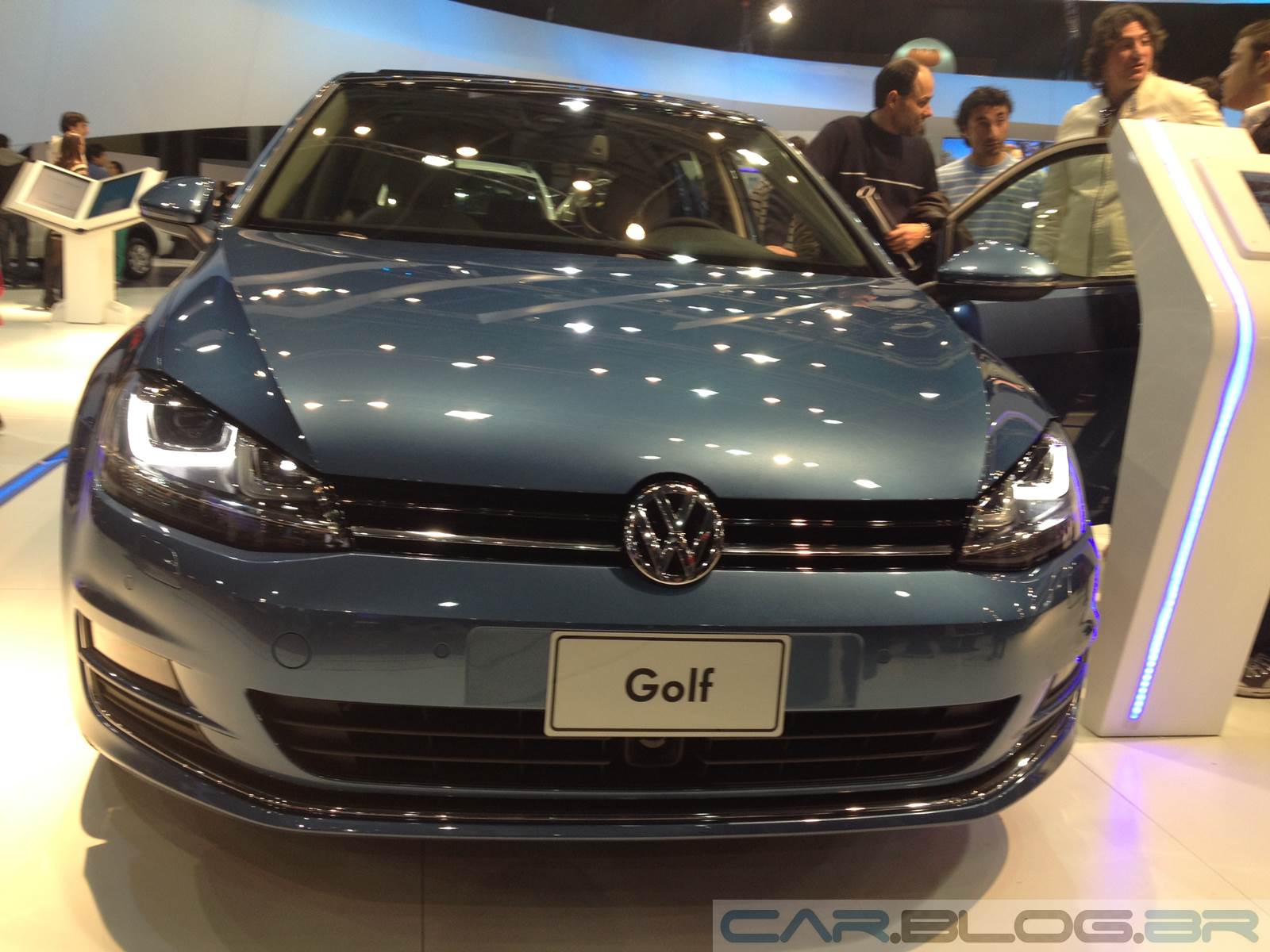 Vídeo: VW Golf 7 em Buenos Aires: Highline e GTI