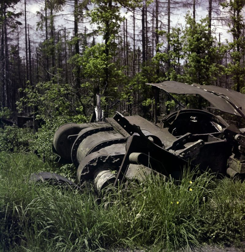 40 Wonderful Color Photographs Capture Everyday Life in Europe After ...