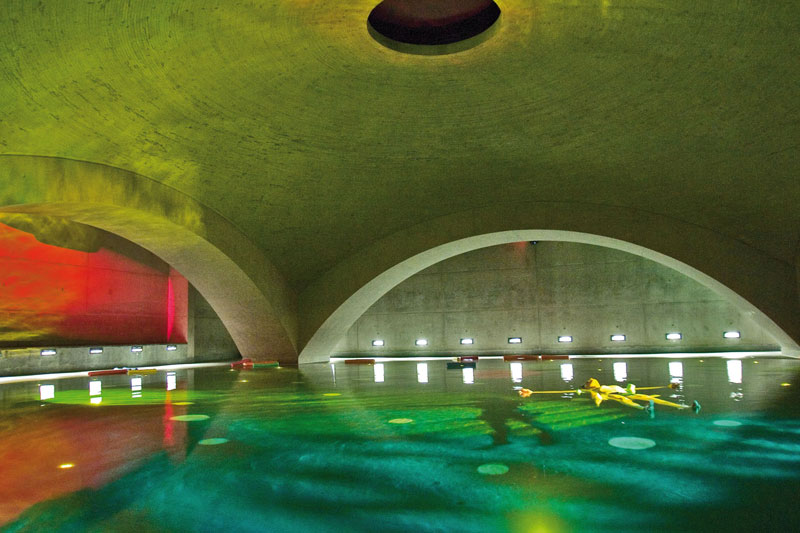 SPECTRUMISGREEN: Liquidrom, Berlin