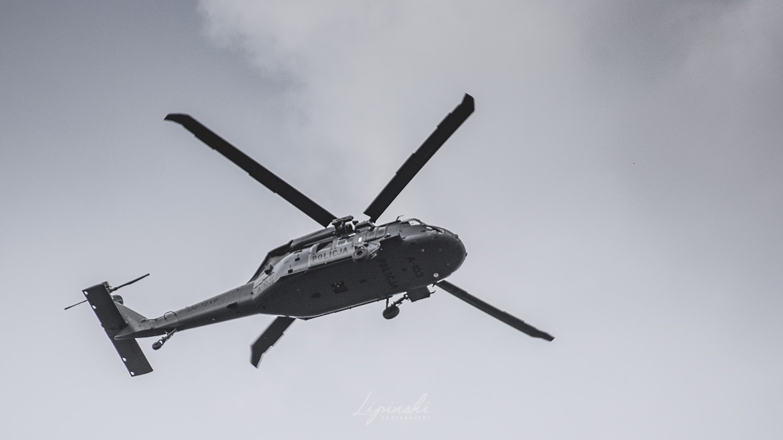 Na pierwszej linii - magazyn o służbach mundurowych w Polsce: Lotnictwo ...