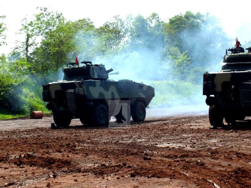 Kavaleri TNI-AD Berlatih Mengunakan Panser Tarantula [10 FOTO ...