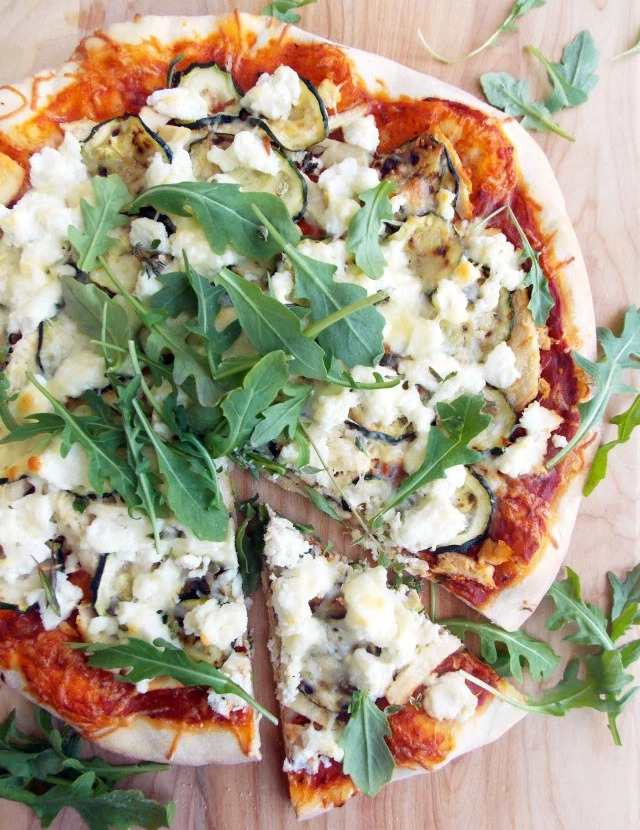 Armiejx: Zucchini Chicken Ricotta Pizza