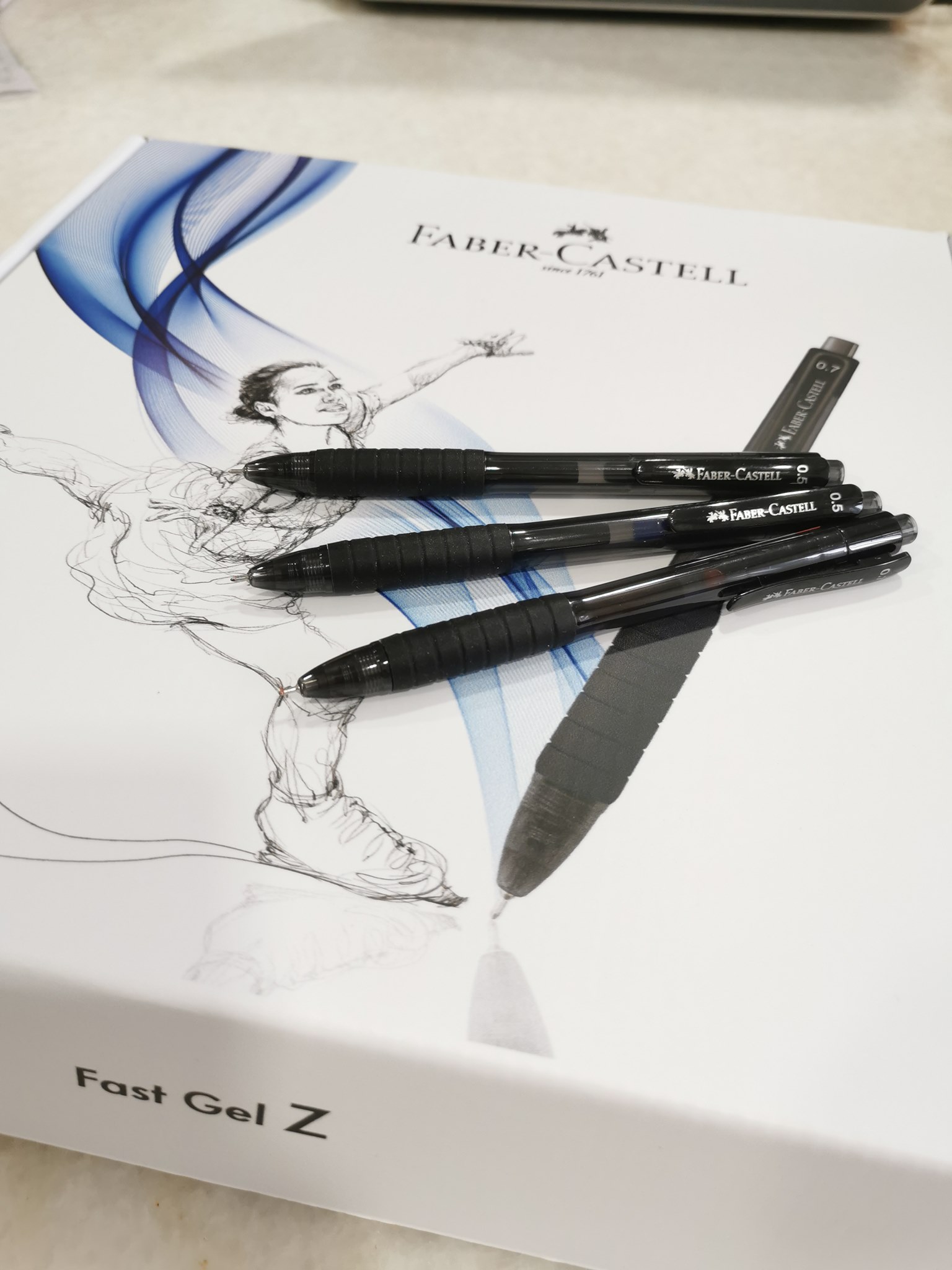 The Beauty Junkie - ranechin.com: Faber-Castell's Fast Gel Z Takes ...