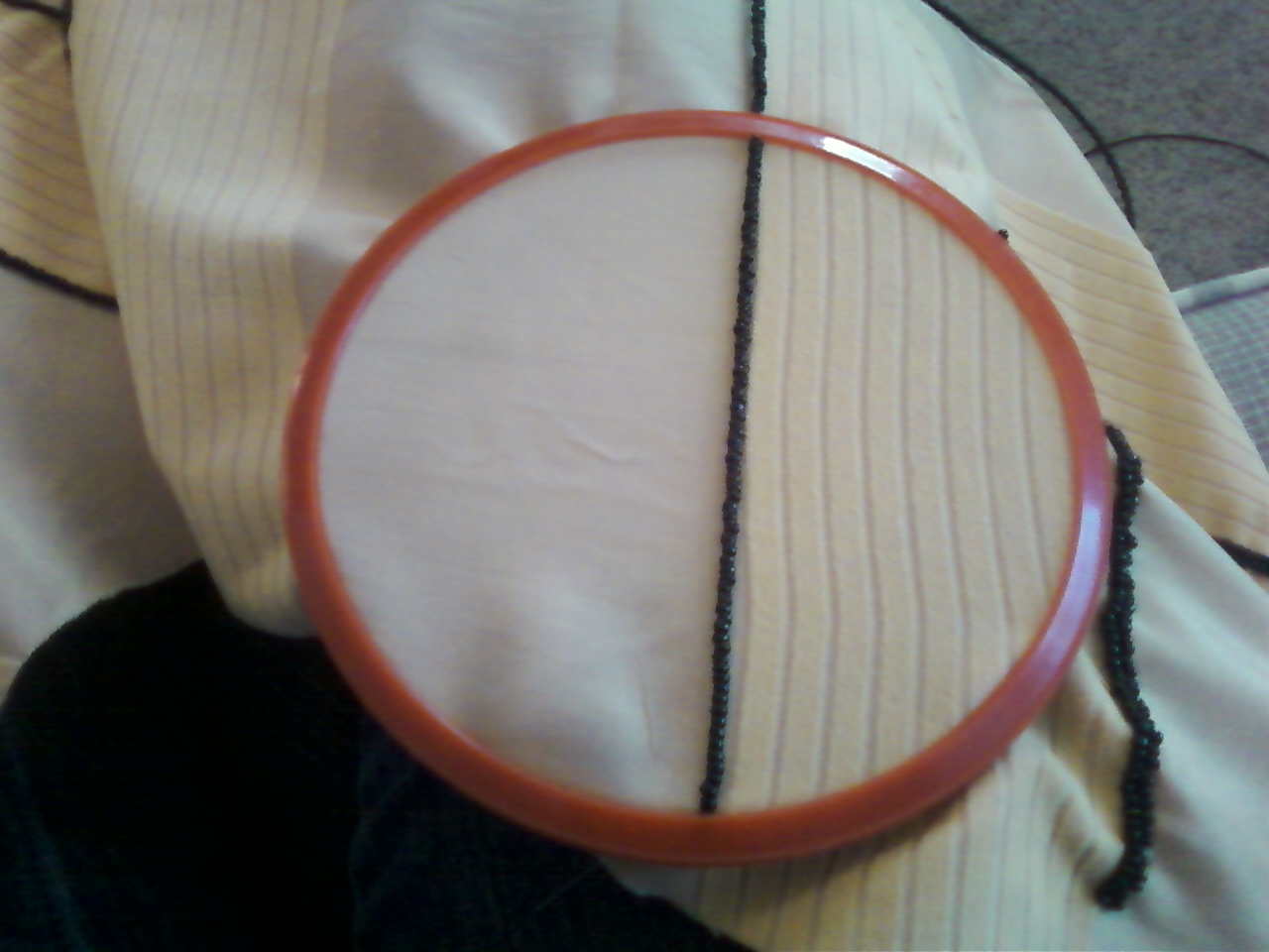 Sew Insane: How do do Elizabethan Black-Work with beads.