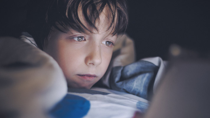 5 WAYS YOUR SMARTPHONE IS AFFECTING YOUR HEALTH?.....