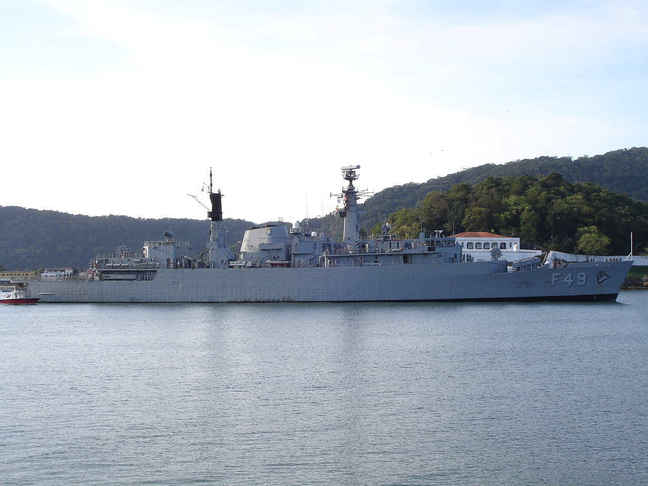 Navios em Santos: Fragata Rademaker F49