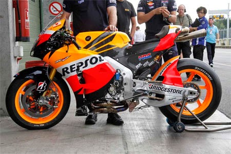 Gambar Motor Balap Honda RC213V | Koleksi Gambar Motor