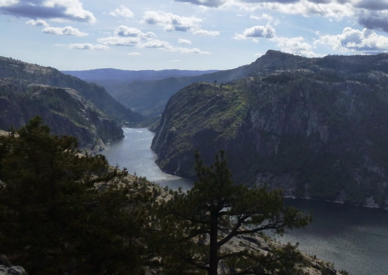 Geotripper: The Other California: Clark Fork of the Stanislaus, a quiet ...