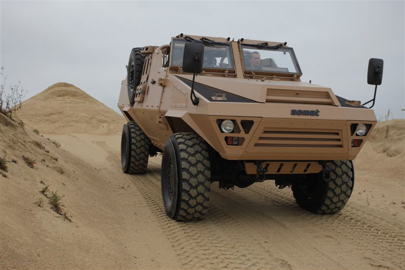 Renault Trucks Defense Presenta Sus Vehículos A Mindefensa | Ejército ...