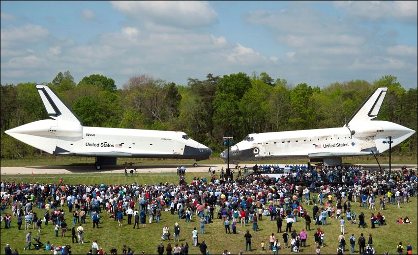 Suburban spaceman: NASA Space shuttles, Enterprise and Discovery, meet ...