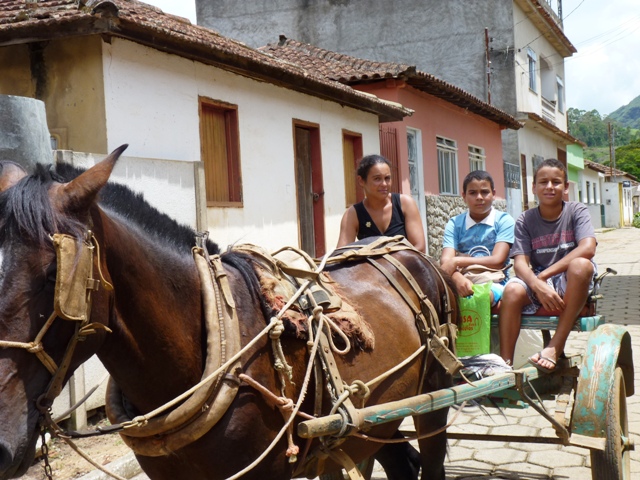 EM BELISÁRIO-MG: ÊXODO RURAL - A GENTE VÊ POR AQUI
