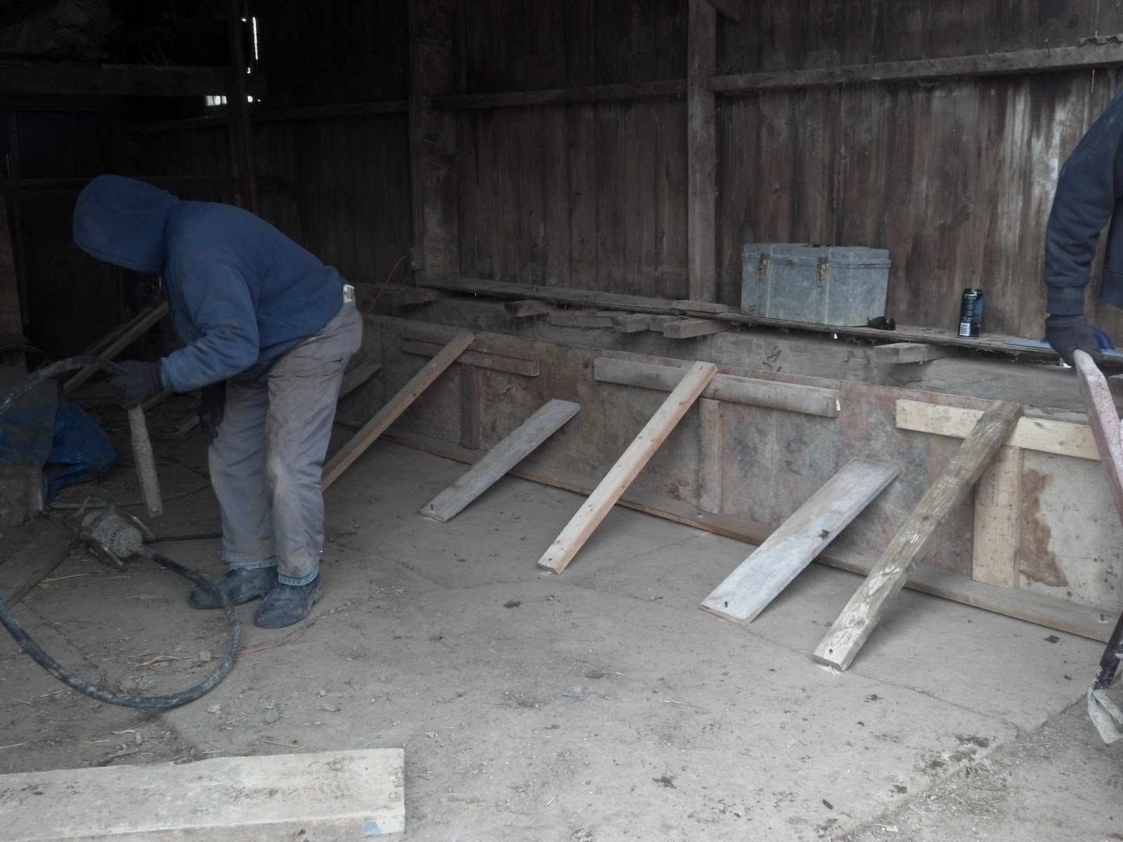 Conser Run Report: Barn wall repair, concreting pig pens, legacy update!