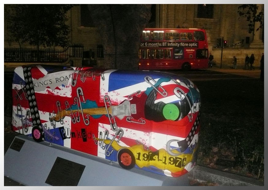 ...COQUELICOTS, COQUILLAGES...et BELLES PAGES !: London Calling