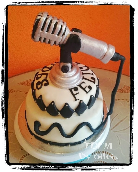 Tartas de Fondant Madrid: Tarta Fondant Microfono