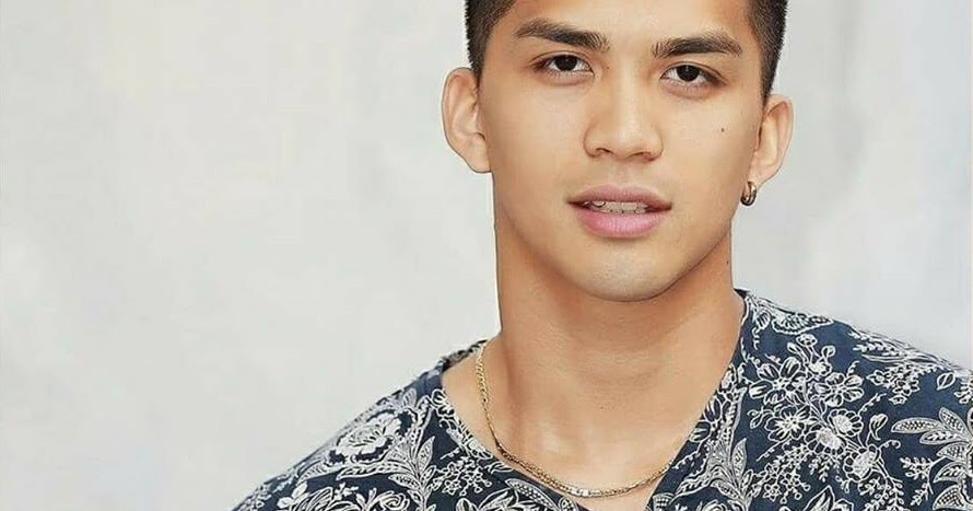 Man Central: Denver Hernandez: In Casual Wear