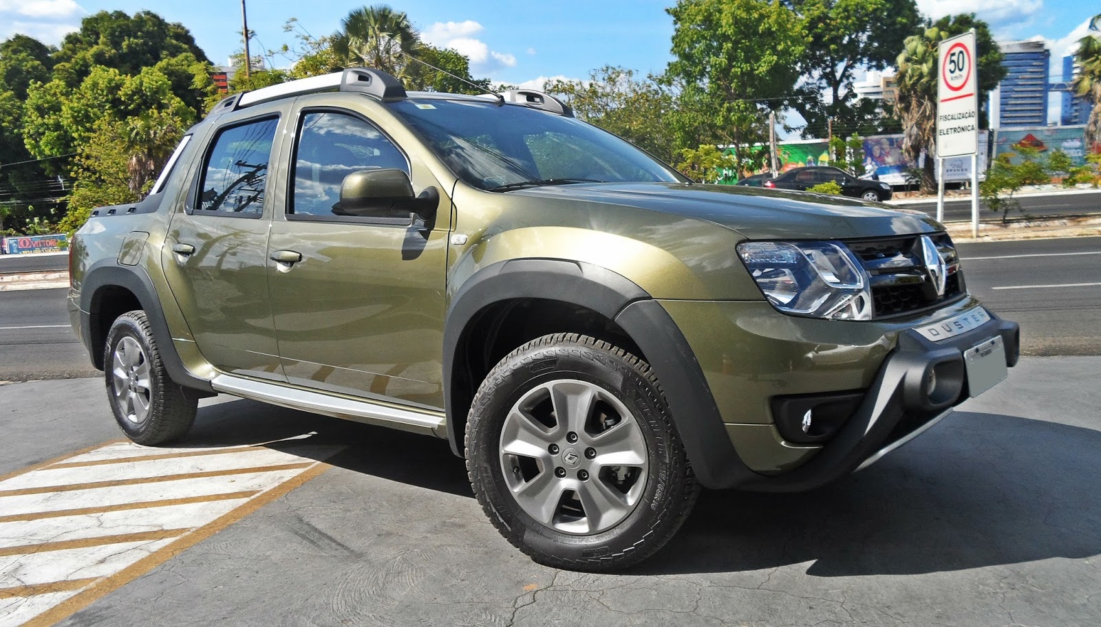 Primeira volta na Renault Duster Oroch Dynamique 2.0