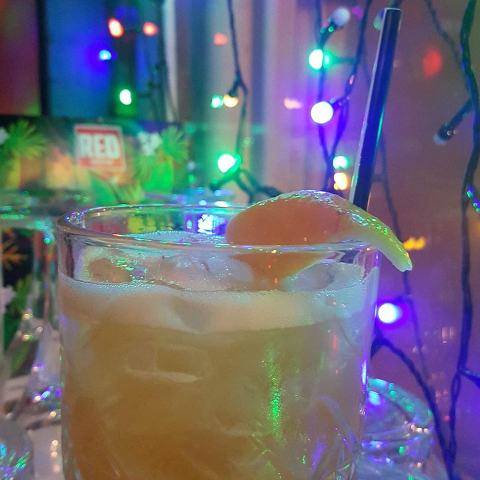 RED Coffee Bar: Όλα στο κόκκινο! - VivereMag