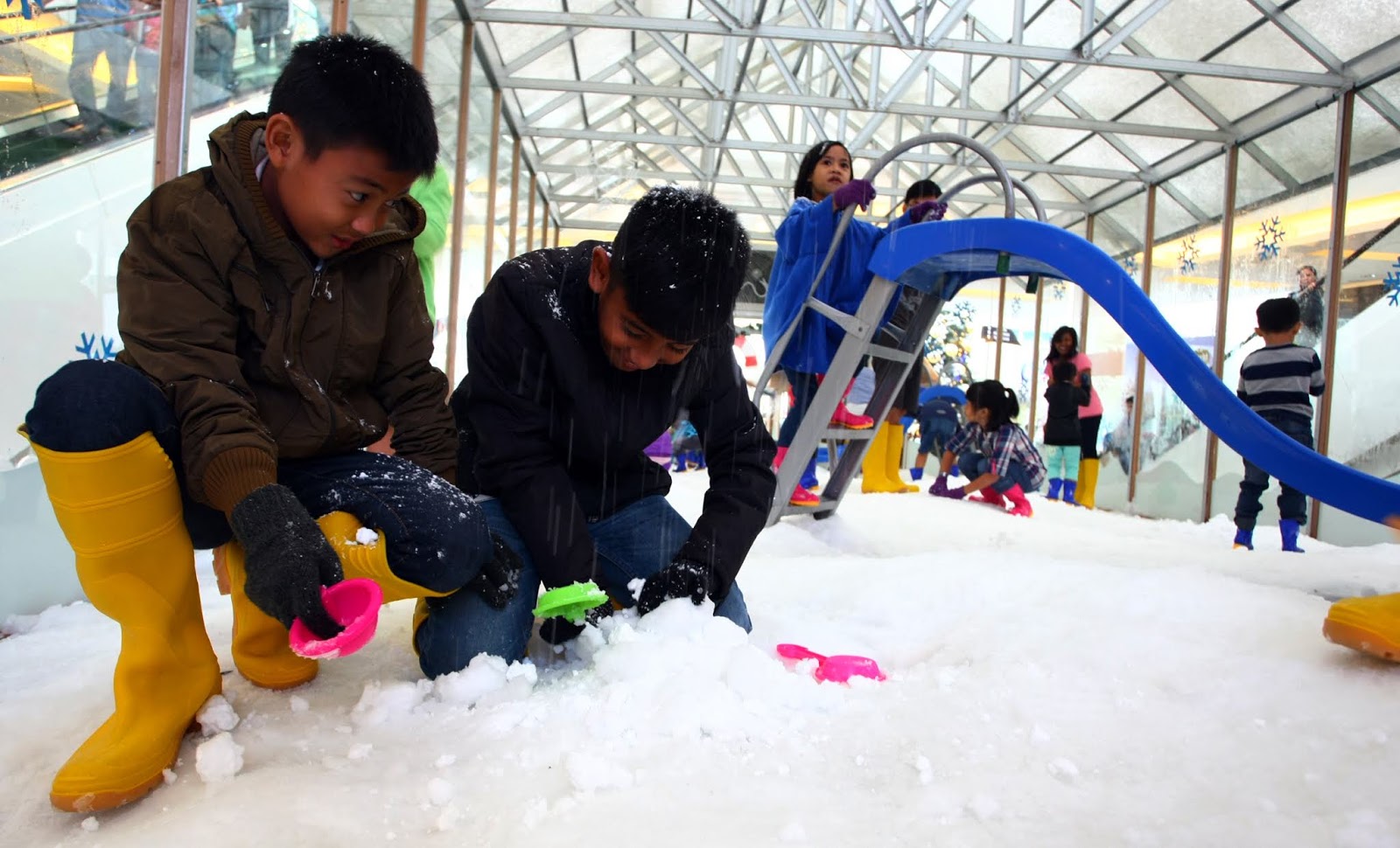 WISATA SALJU DI INDONESIA YANG BIKIN LIBURAN SERASA DI EROPA - Nusantara