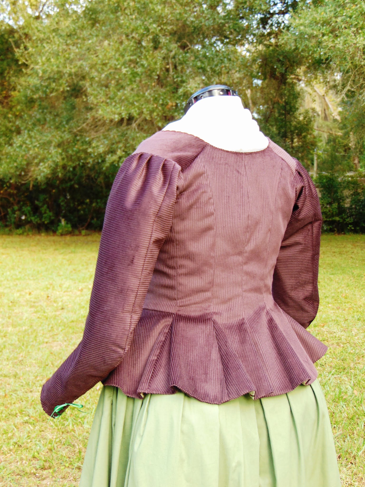 The Antique Sewist: 1780s Casaquin Jacket in Plum Corded Velvet