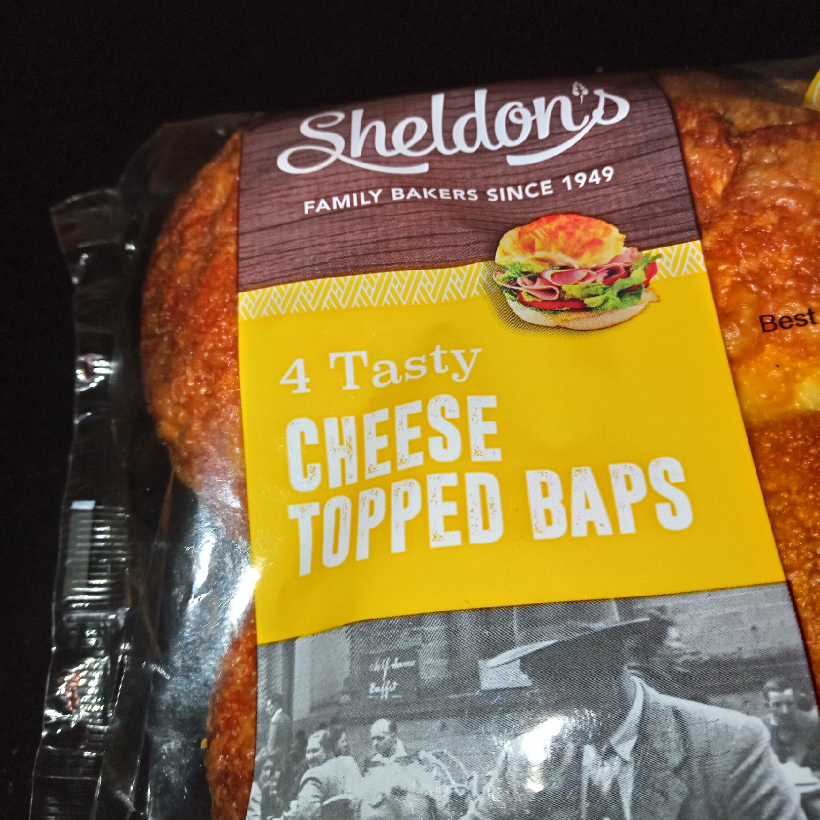 Supersupergirl's Food Reviews: Sheldon's Cheese topped baps