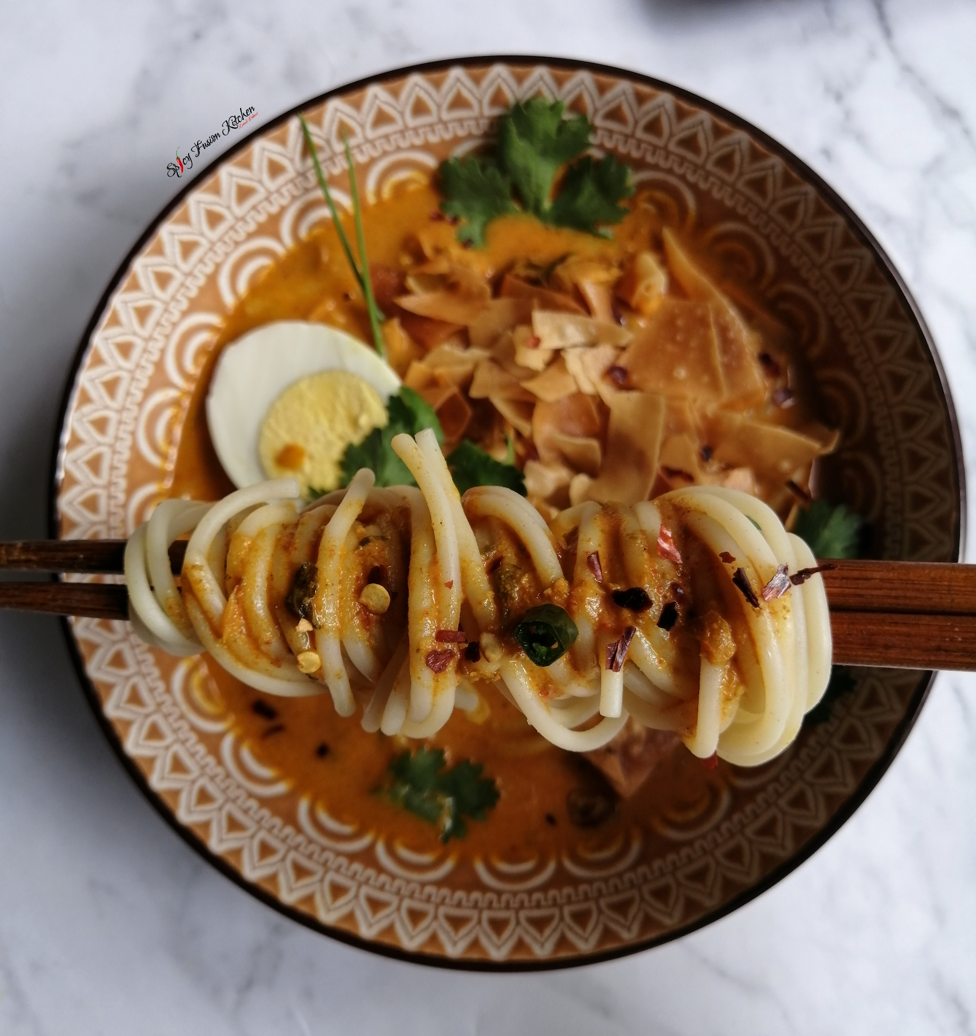 Burmese Chicken Khow Suey (Khowse) - Spicy Fusion Kitchen