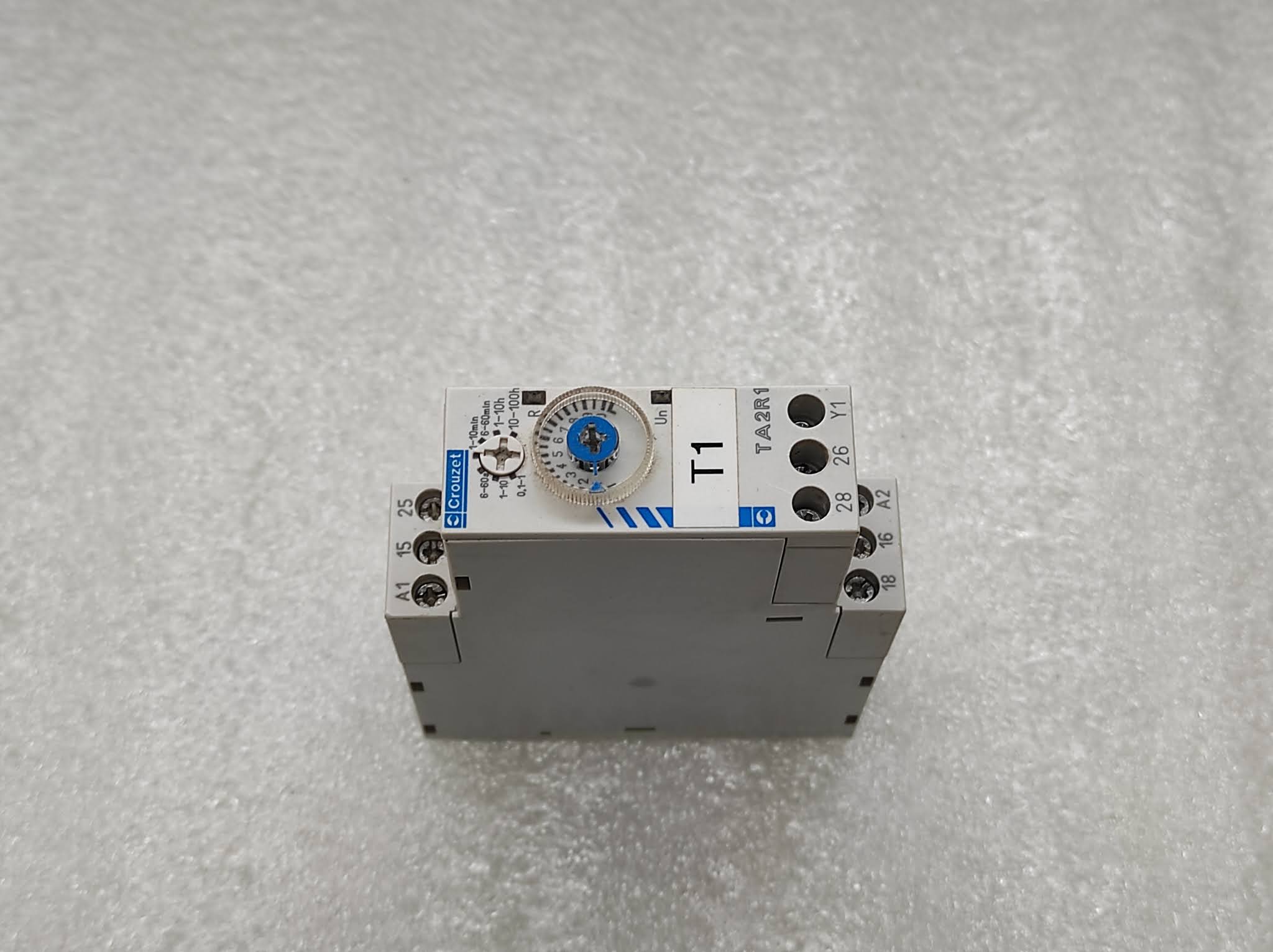 CROUZET TA2R1 TIMER 88 865 215 24V DC/24-240VAC 0.1S-100H